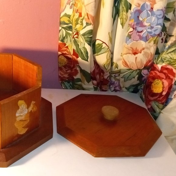 HANDMADE, DISNEY | Kitchen | Vintage All Wooden Handmade Disney Snow ...